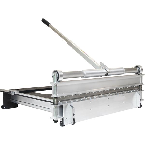 Magnum Soft Flooring Shear - MARSHALLTOWN®