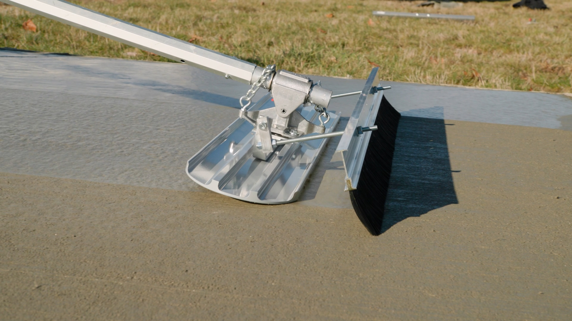 Part # : AB4013 - Broom-Float Adapter Bracket - MARSHALLTOWN®
